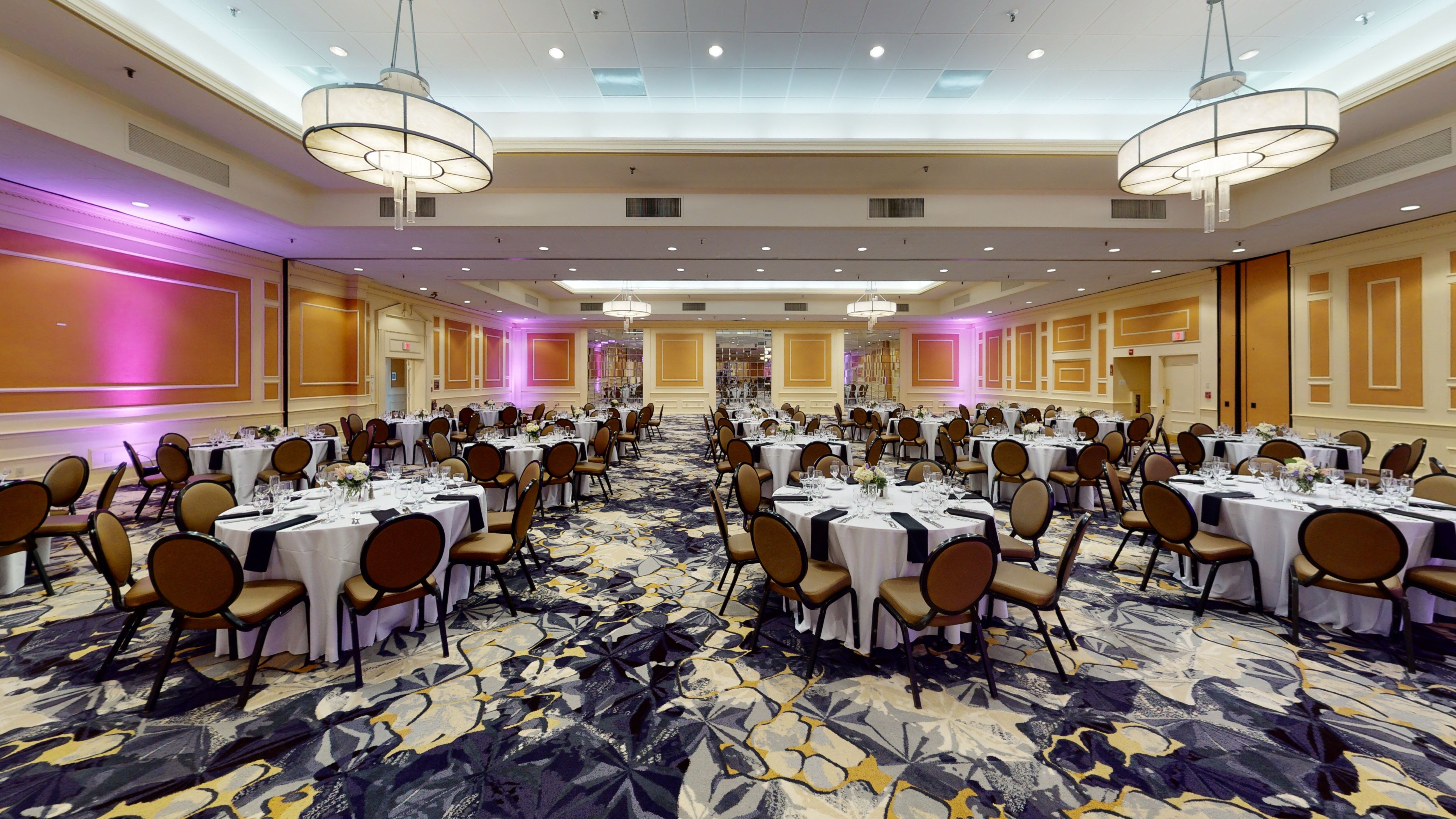 Hotels in Danvers MA - DoubleTree Boston North Shore